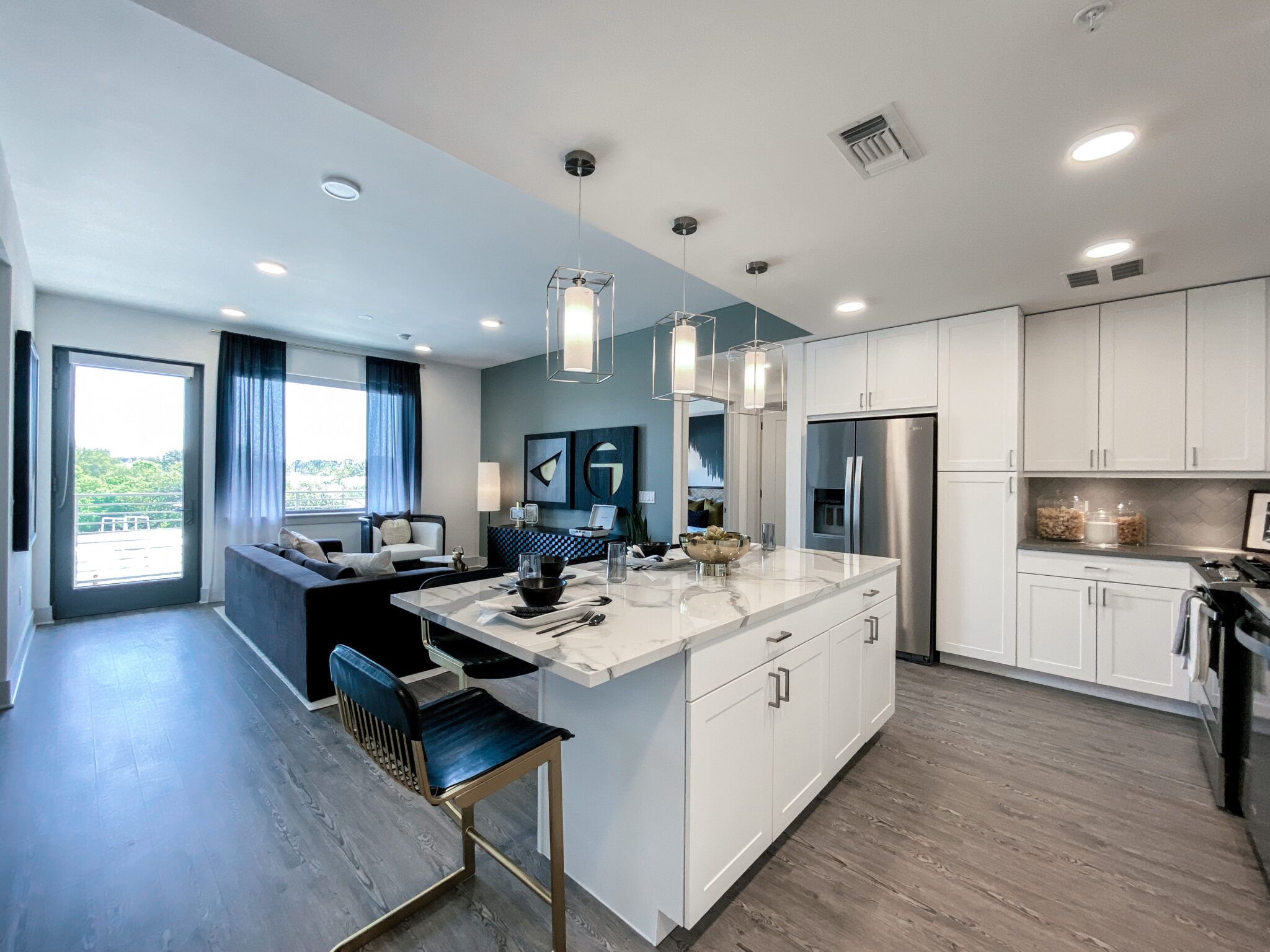 Austin Apartment – Downtown Austin Mid Rise