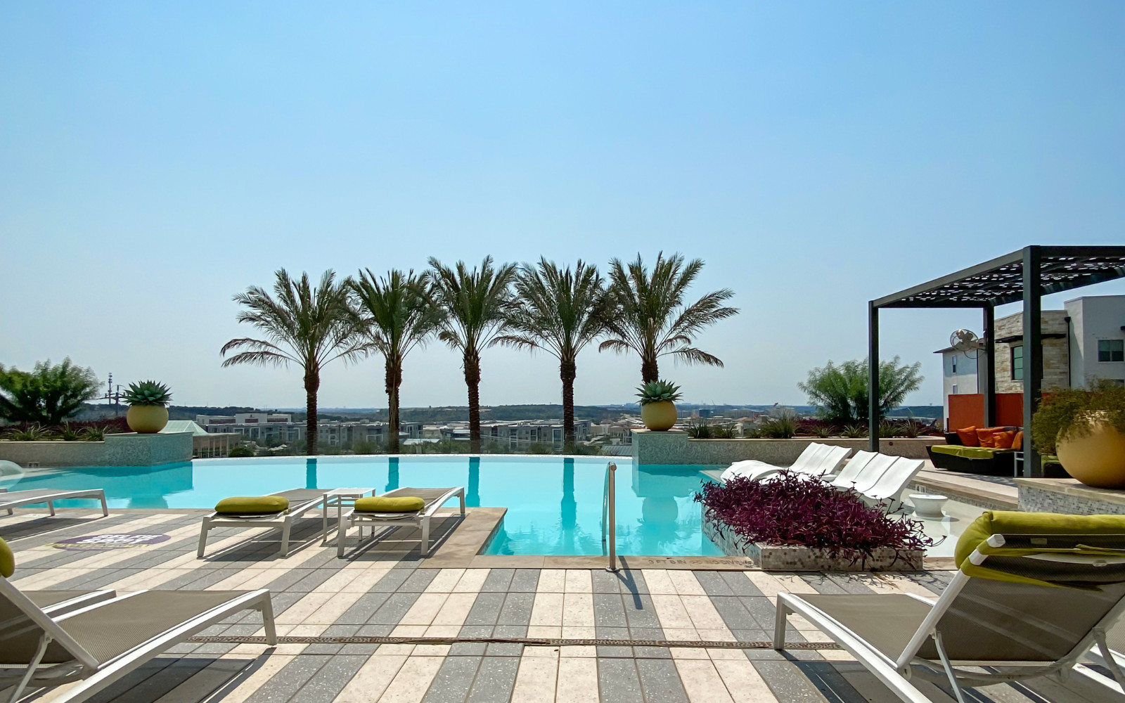 The 3 Best Apartment Pools in San Antonio - Smart City Locating